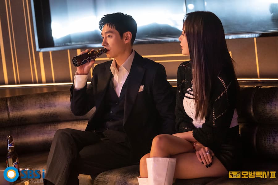 《模範計程車2》最新兩集映射勝利「Burning Sun」事件，網友讚時間點絕了！ - LUVKPOP