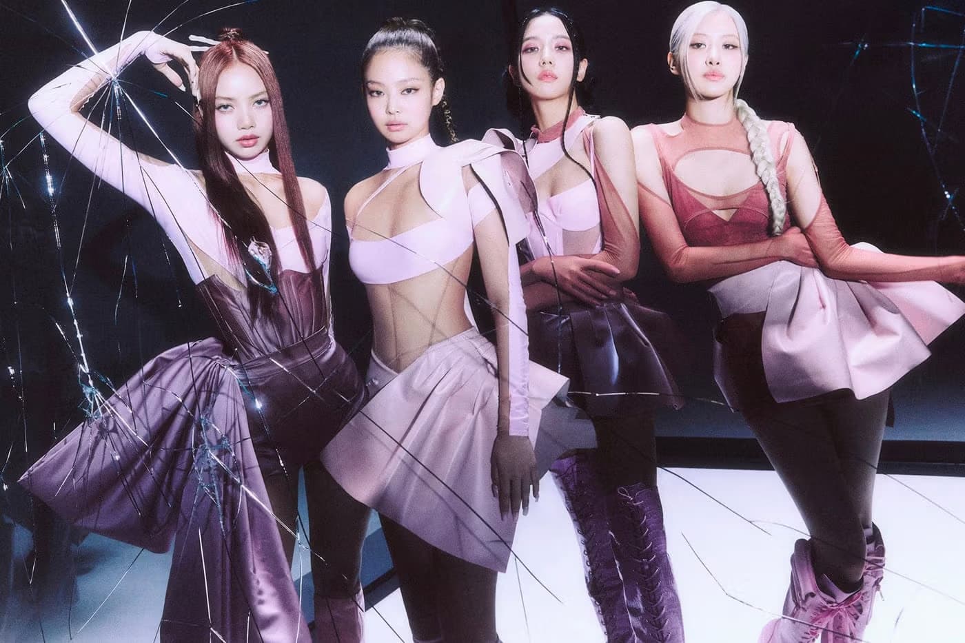 BLACKPINK 組合活動全體續約 YG！將推出新專輯＆巡演，回報粉絲的喜愛 - LUVKPOP