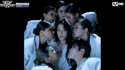 日本電信巨頭勇闖韓娛！全日藉 K-POP 女團「cosmosy」出道，YG 前創意總監打造 - LUVKPOP